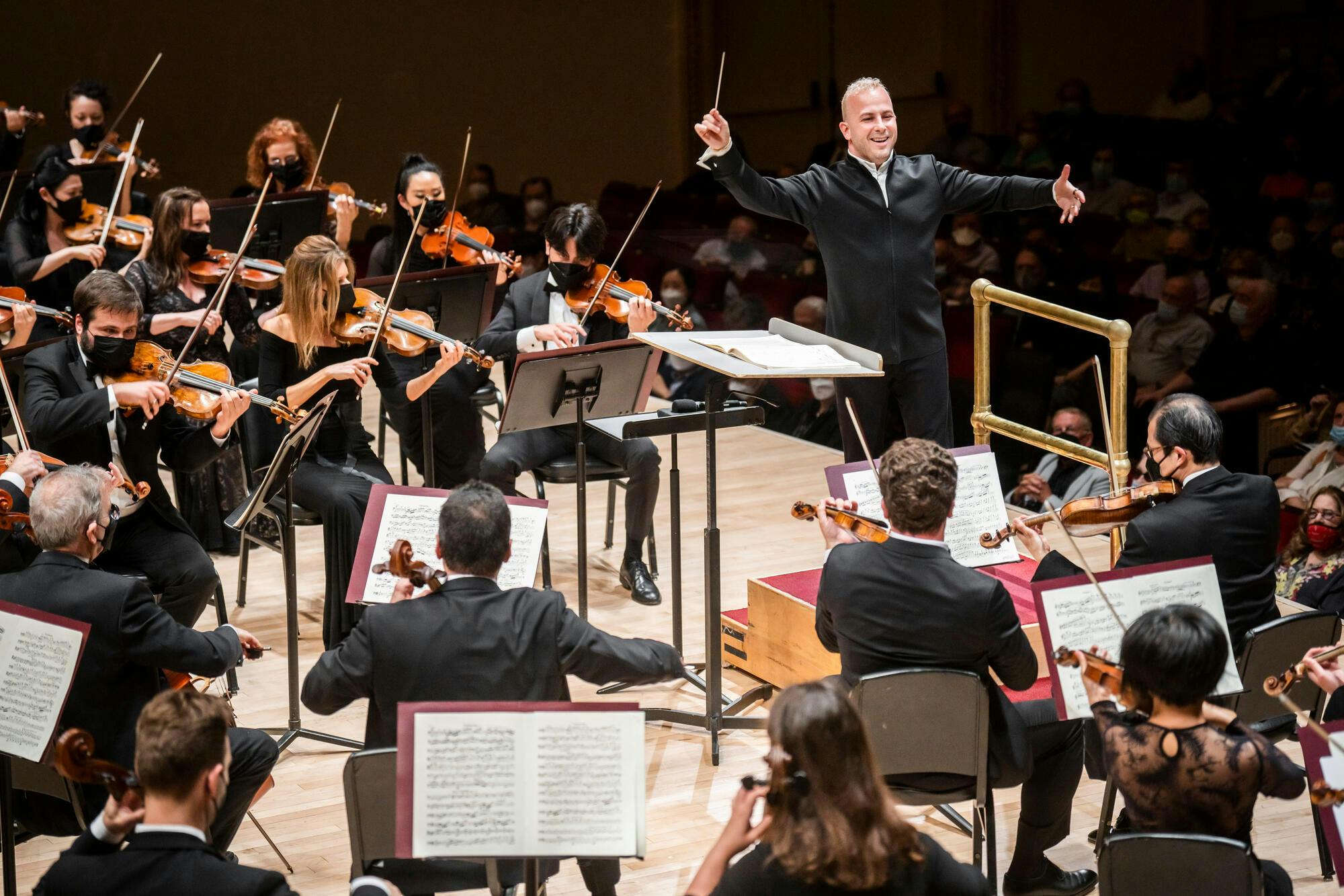 Yannick Nézet-Séguin and The Met Orchestra Return To Carnegie Hall For ...